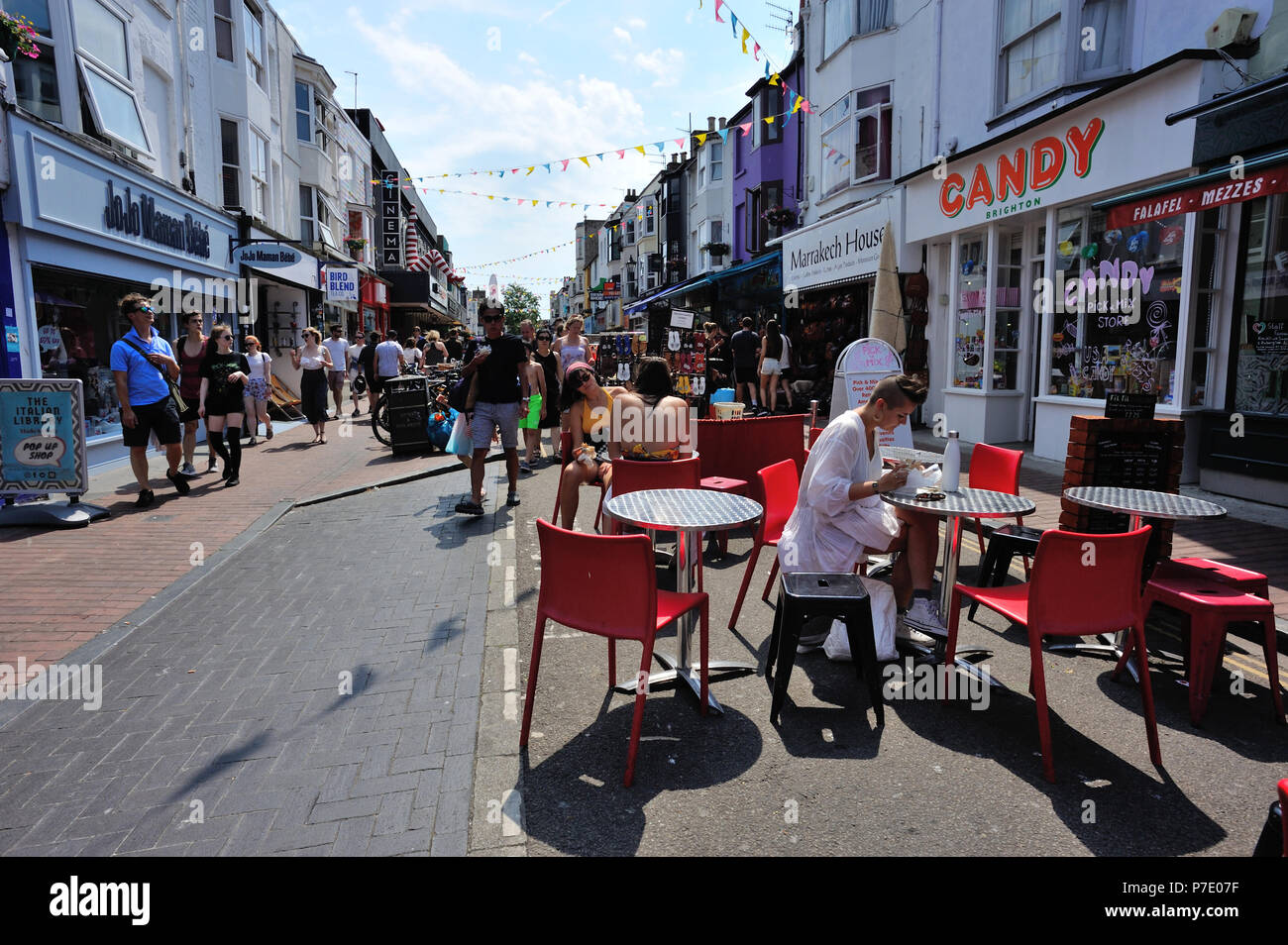 Street Scene in Brighton, English Seaside Town, Brighton & Hove, East ...
