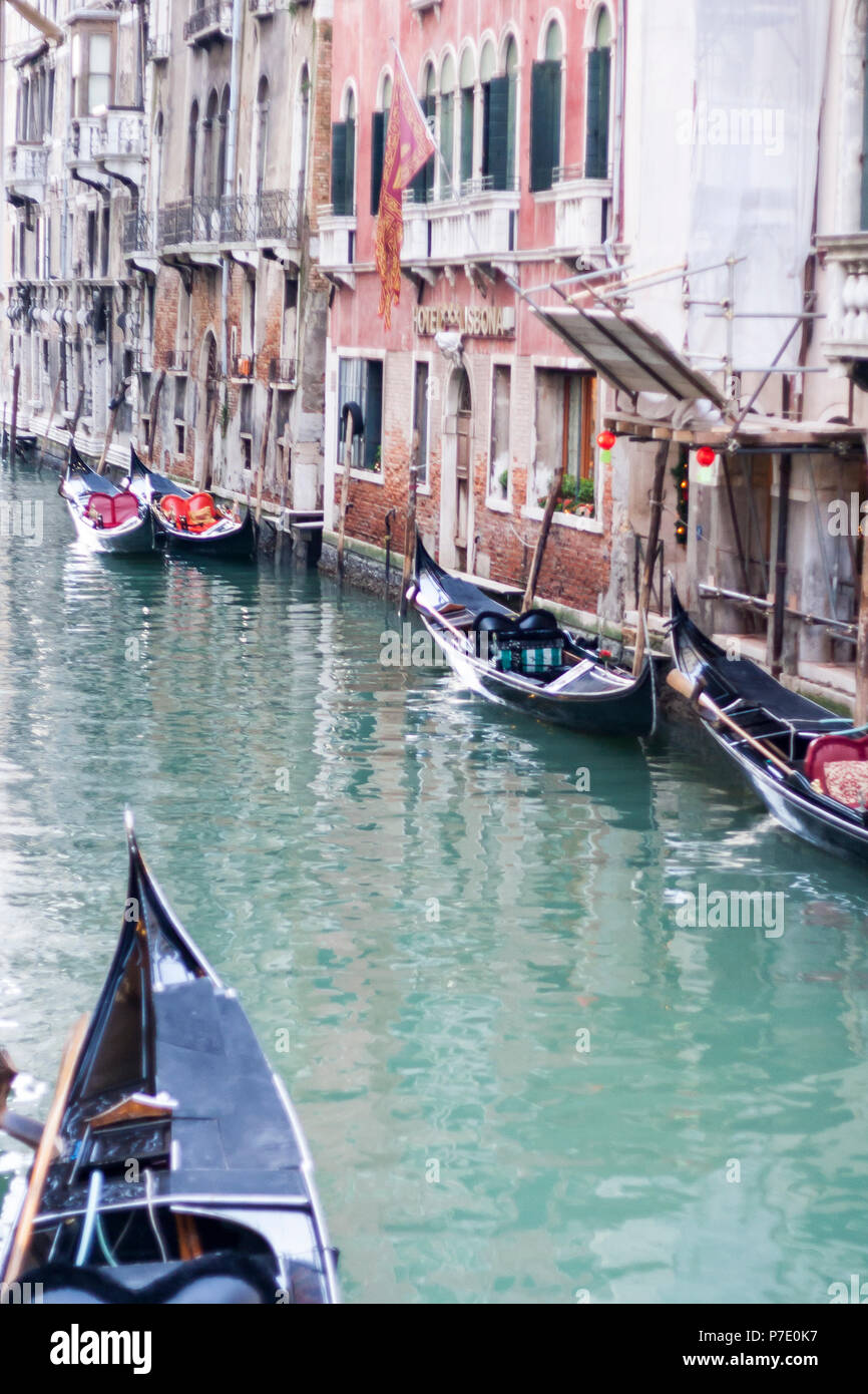 Venice canals gondolas beautiful hi-res stock photography and images ...