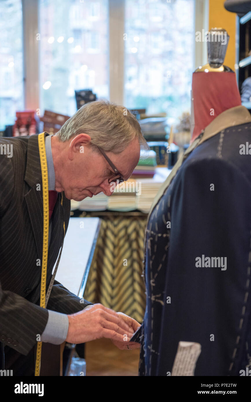 Suit tailor hi-res stock photography and images - Alamy