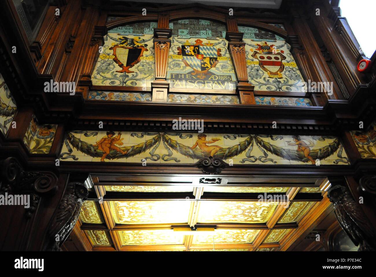 Royal courts of justice london interior hi-res stock photography and ...