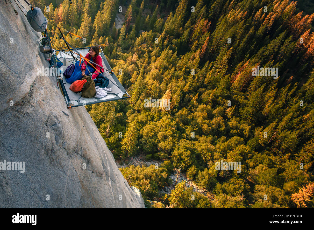 Portaledge hi-res stock photography and images - Alamy