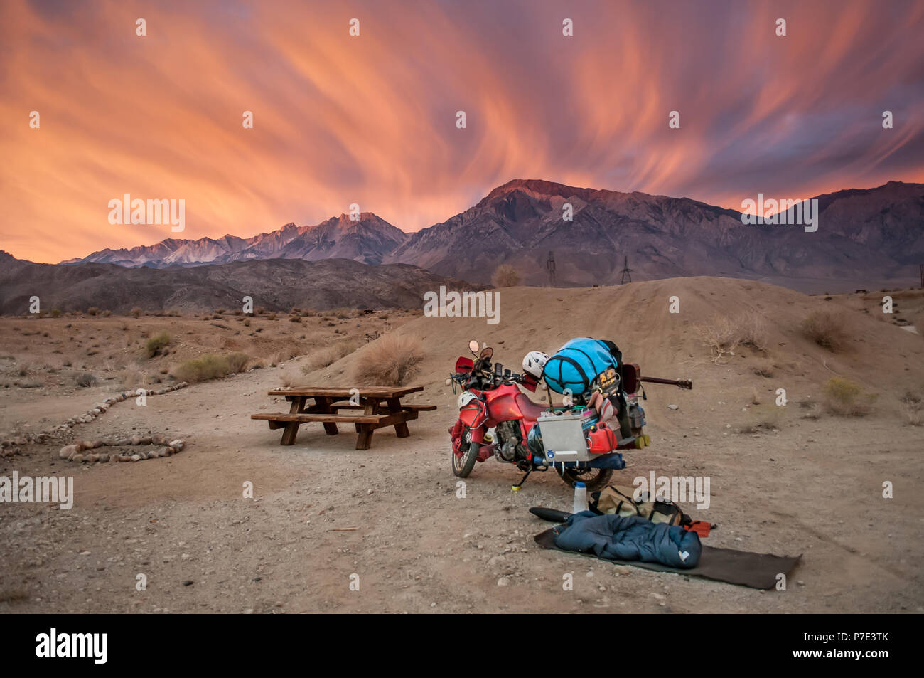 Motorcycle sunset hi-res stock photography and images - Alamy