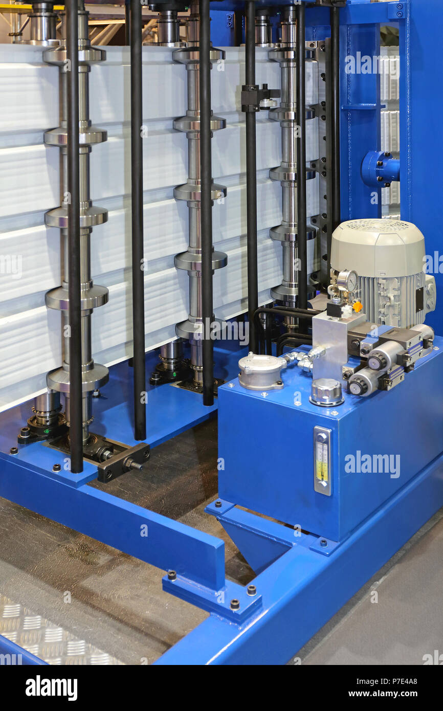 Metal forming machine hi-res stock photography and images - Alamy