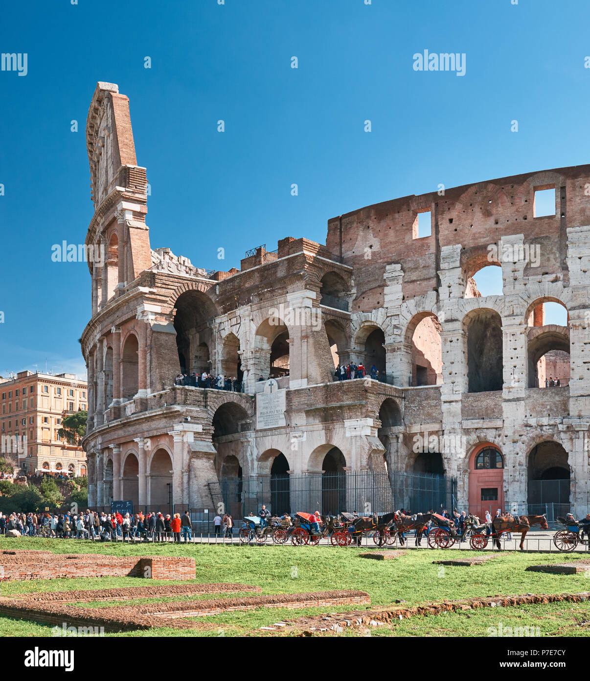 Colosseum gladiator rome hi-res stock photography and images - Alamy