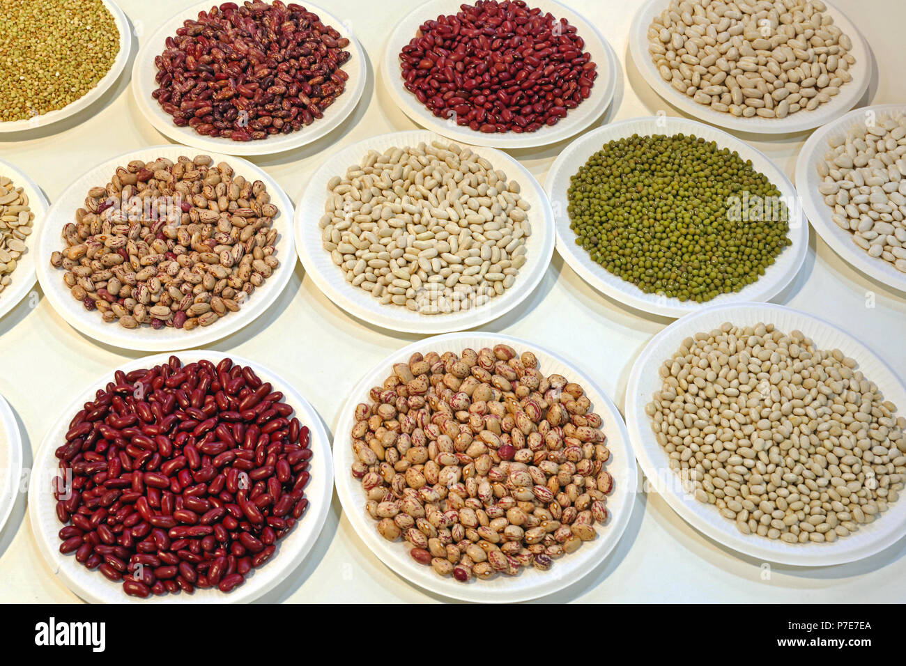 Legume seeds hi-res stock photography and images - Alamy