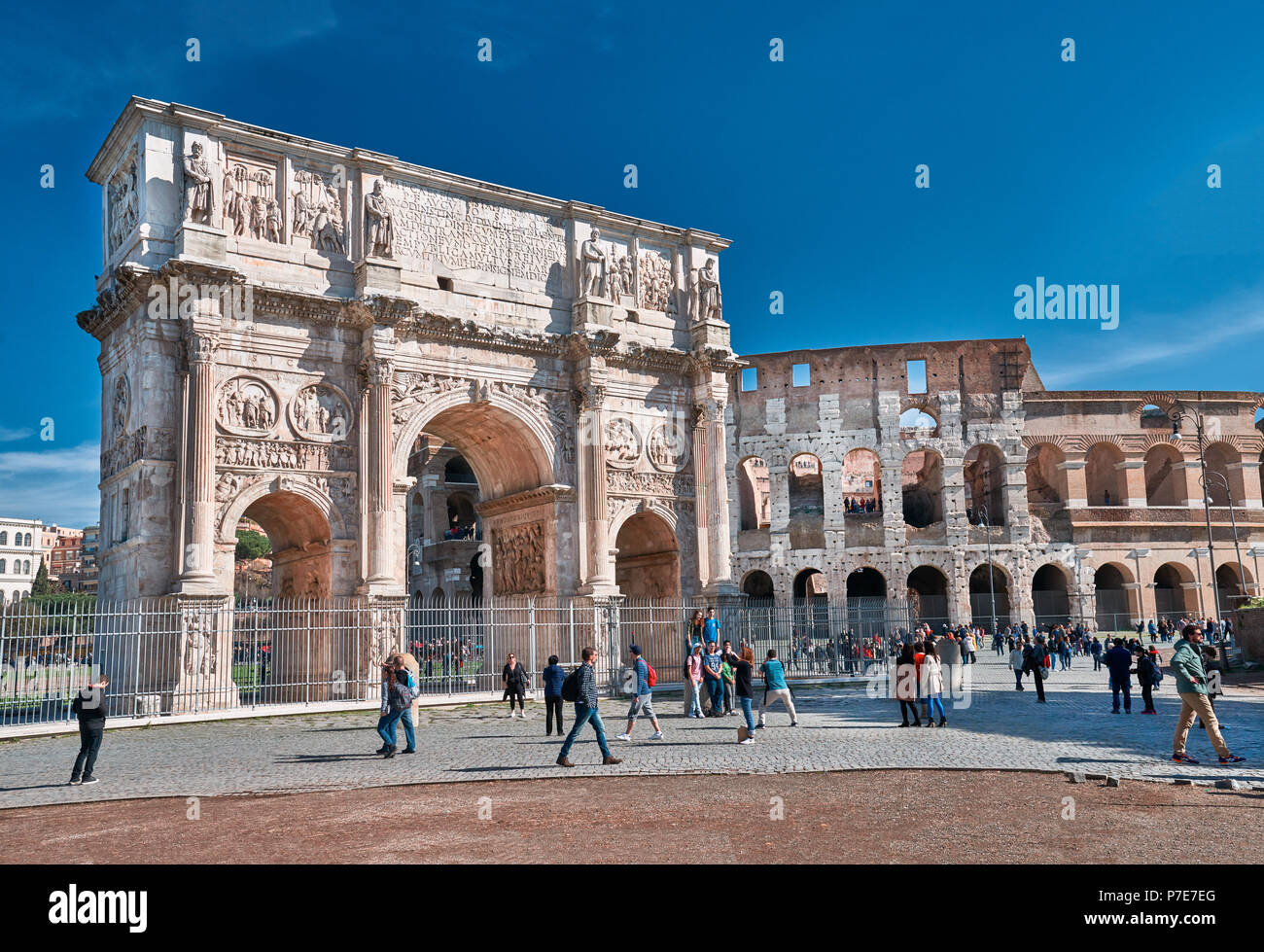 Ancient arch constantine roman colosseum hi-res stock photography and ...
