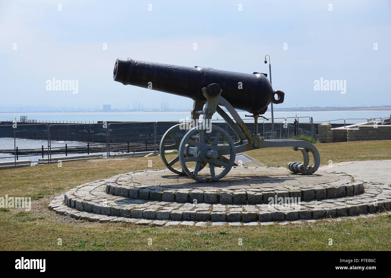 Sebastopol cannon hi-res stock photography and images - Alamy
