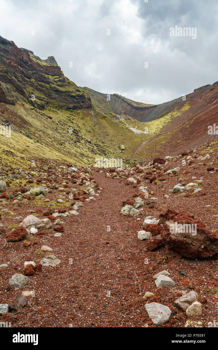 Mount tarawera volcano hi-res stock photography and images - Alamy