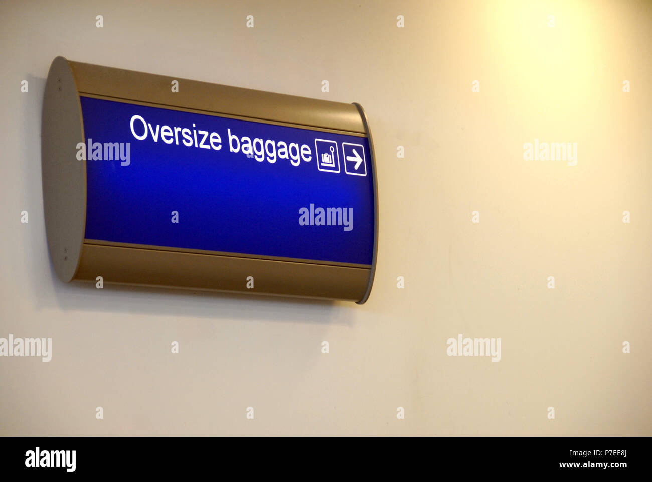 Oversized baggage interior sign at Doncaster Sheffield Airport ...