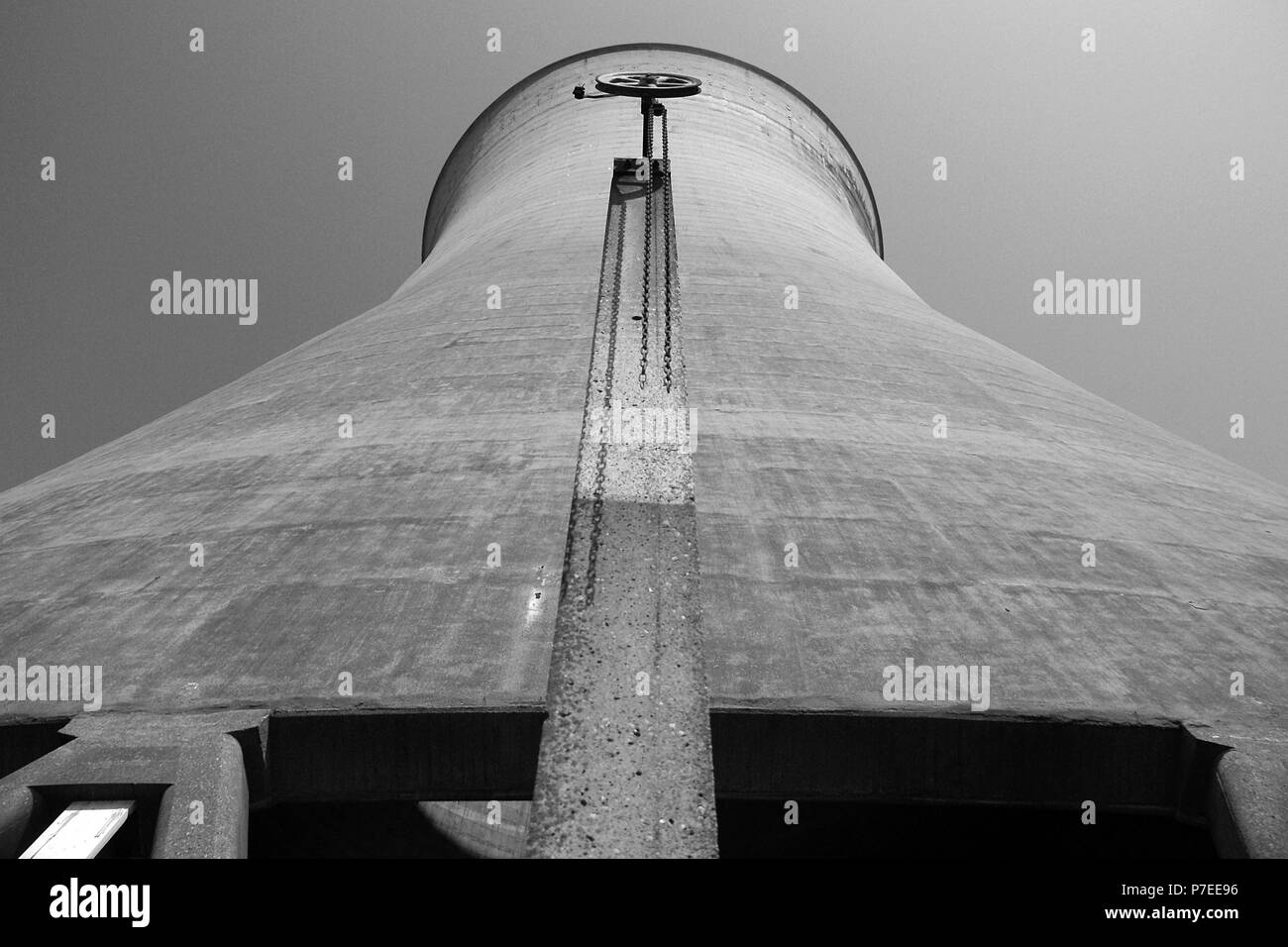 Power plant distribution station Black and White Stock Photos & Images ...