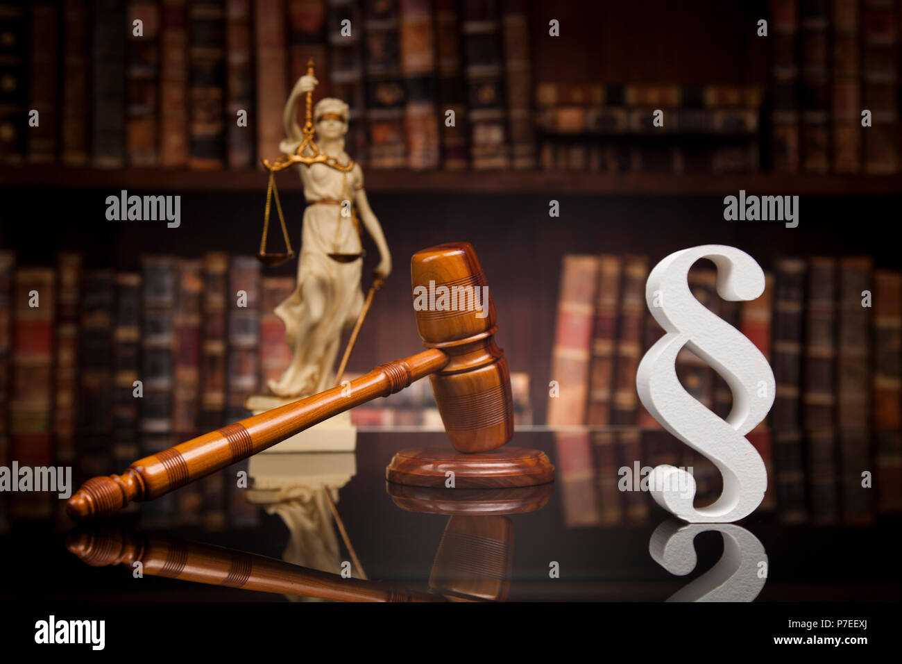 Court gavel,Law theme, mallet of justice, Paragraph, mirror background ...