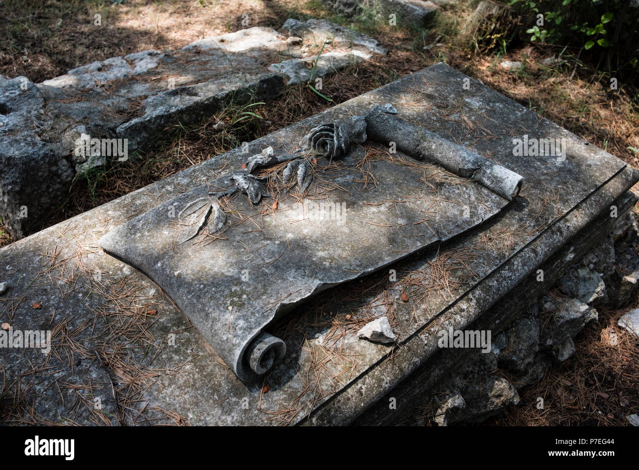 Tombstone in the Jewish cemetery of Split Stock Photo - Alamy