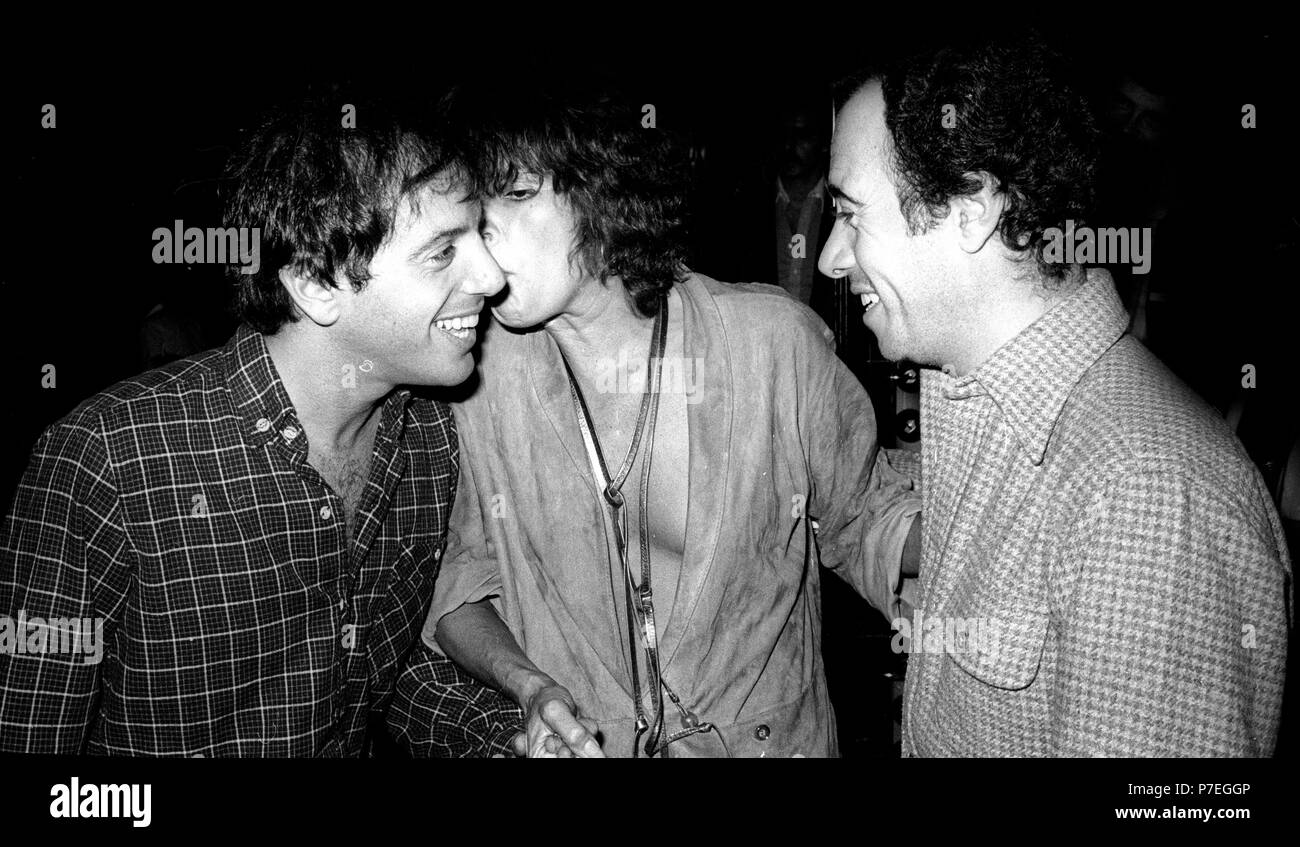 Ali mcgraw Black and White Stock Photos & Images - Alamy