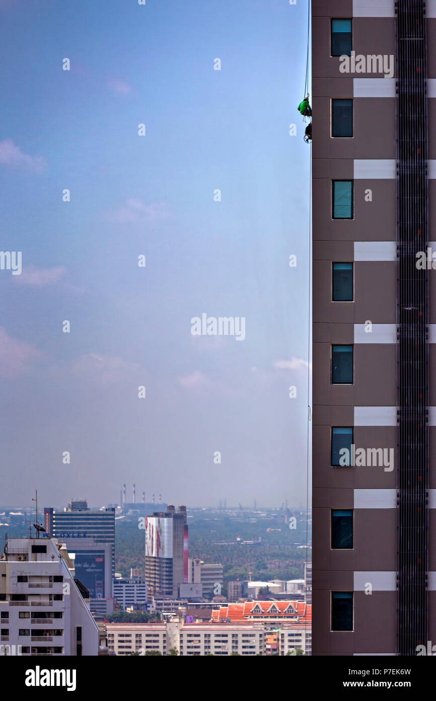 Safety high rise buildings hi-res stock photography and images - Alamy