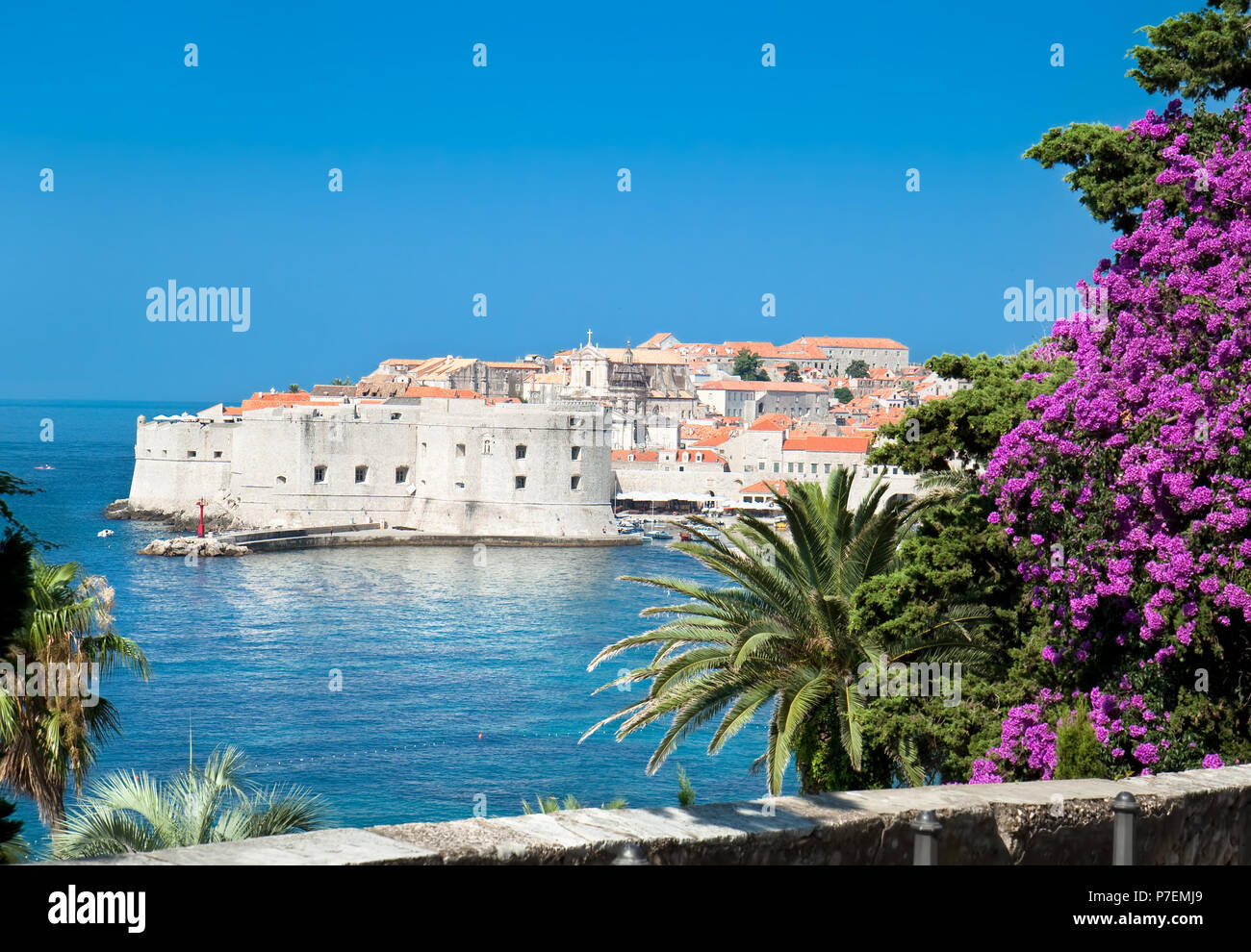 A panoramic view of an old city of Dubrovnik, Croatia Stock Photo - Alamy