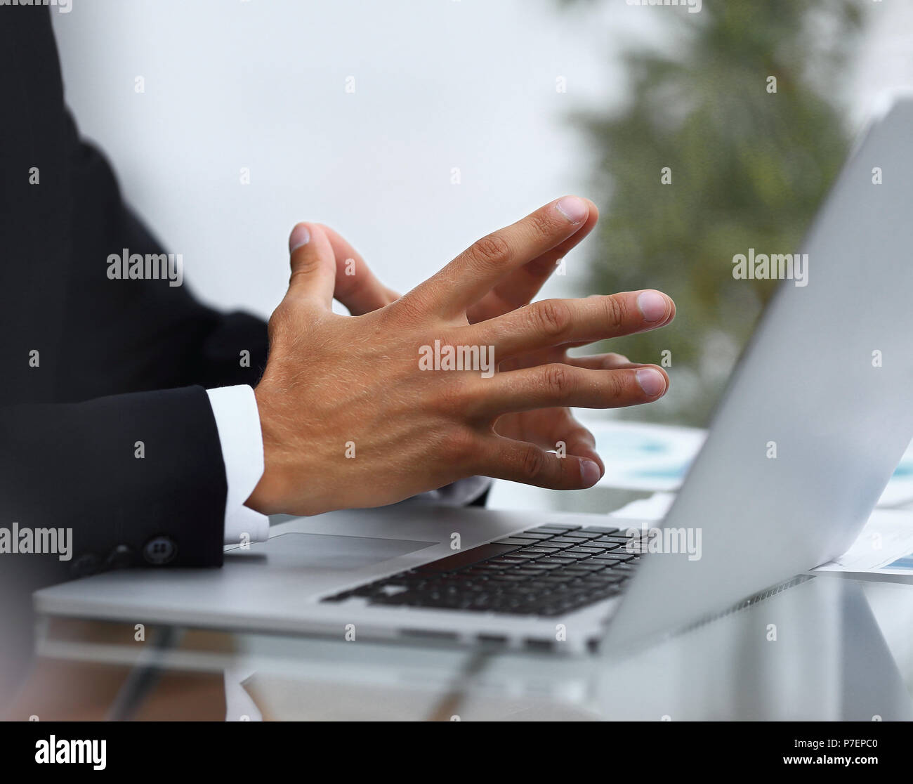closeup.businessman looking at the laptop screen Stock Photo - Alamy