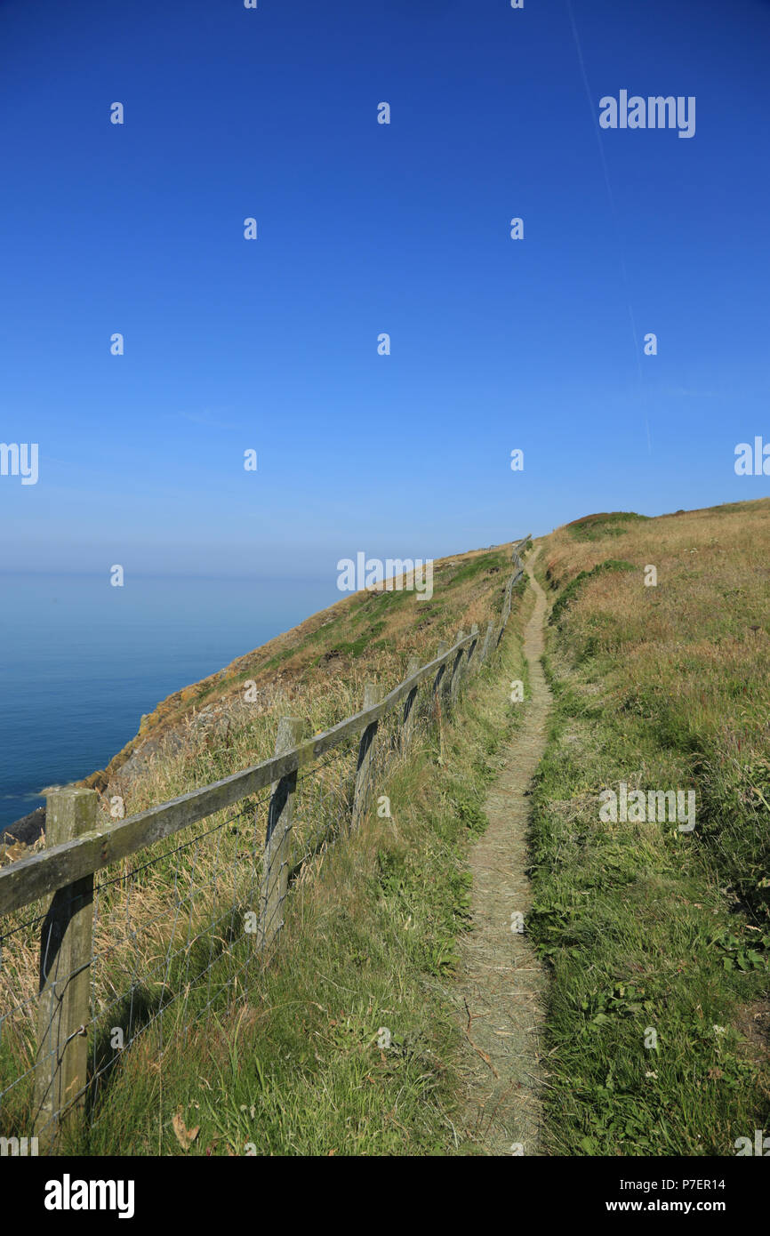 Walking clifftop hi-res stock photography and images - Alamy