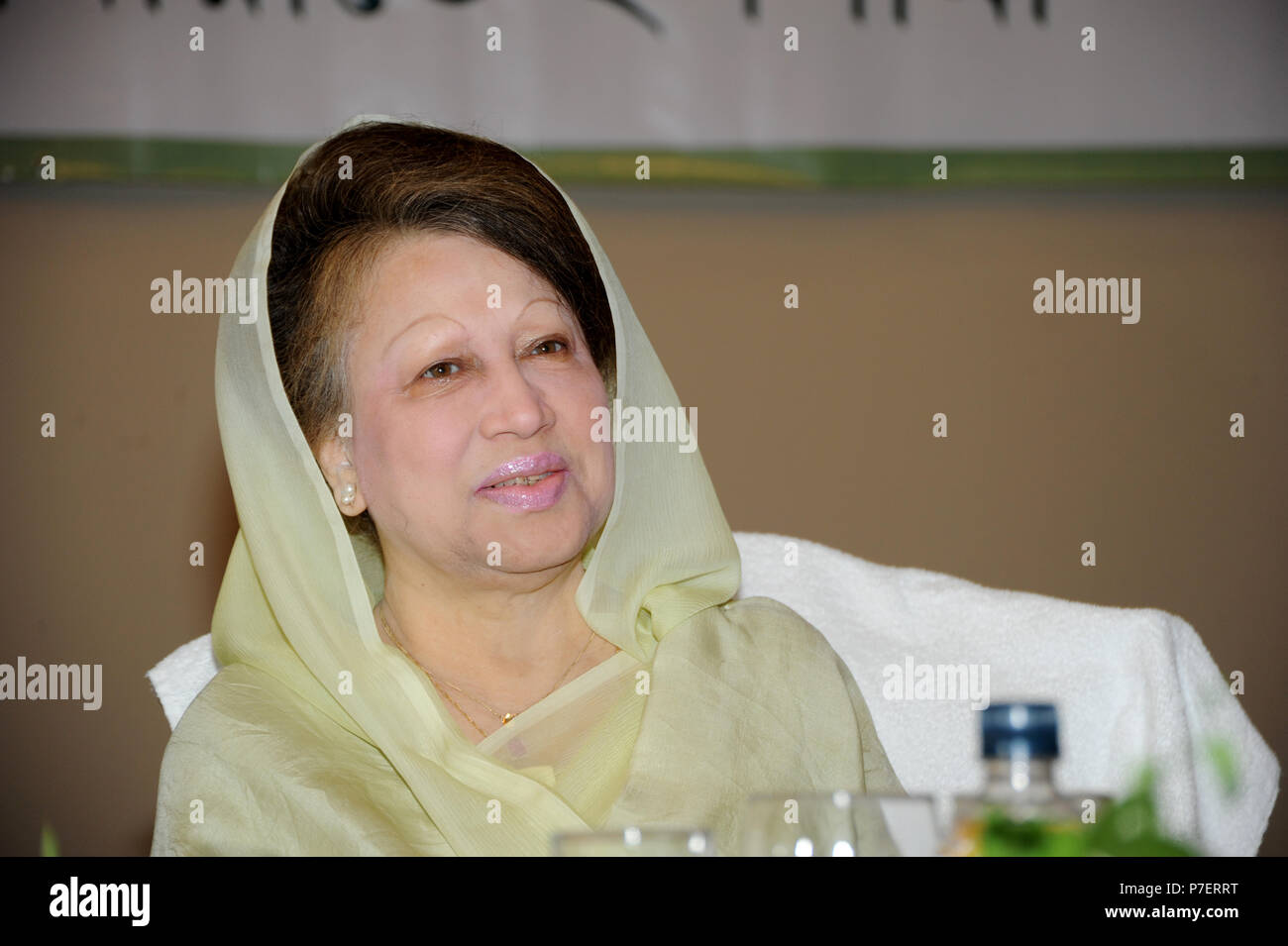 Begum khaleda zia hi-res stock photography and images - Alamy