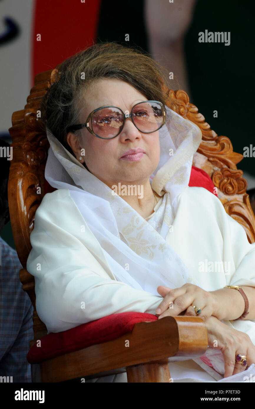 Khaleda zia hi-res stock photography and images - Alamy