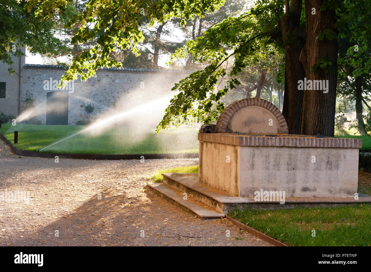 Victorian watering well hi-res stock photography and images - Alamy