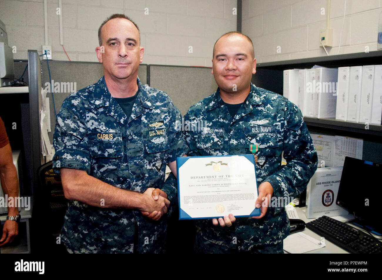 2014 - EM1 (SS) Kirby is awarded Navy and Marine Corps Achievement ...