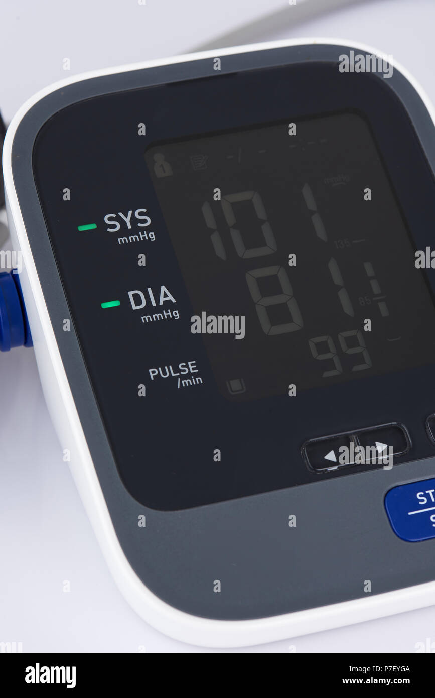 Digital screen of medical device close up view Stock Photo - Alamy