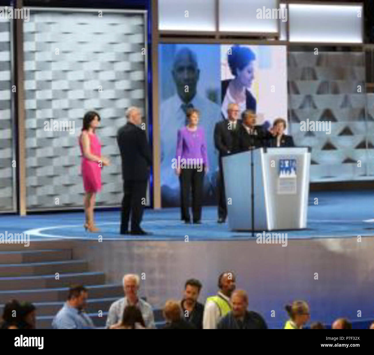 Dnc convention and 2016 hi-res stock photography and images - Alamy