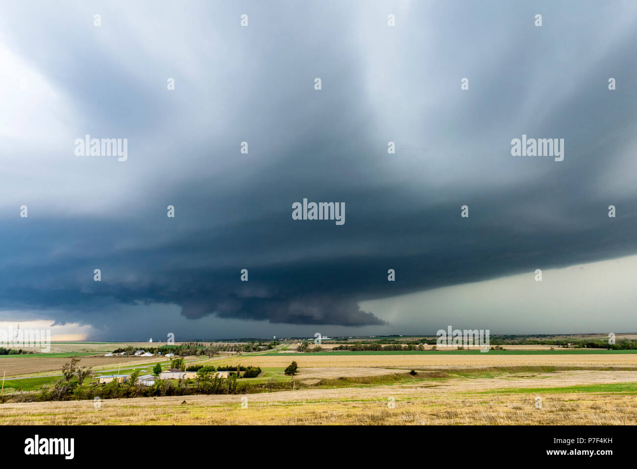 Mesocyclone tornado hi-res stock photography and images - Alamy