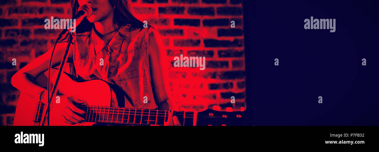 Female singer performing at jazz club hi-res stock photography and ...