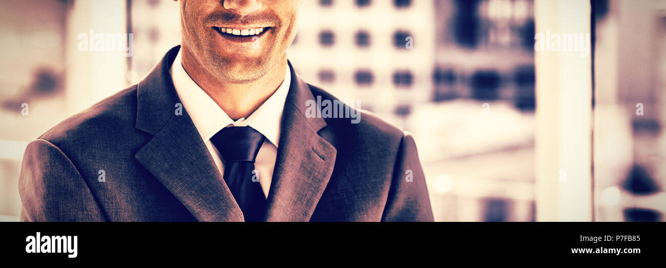 Friendly smiling office hi-res stock photography and images - Alamy