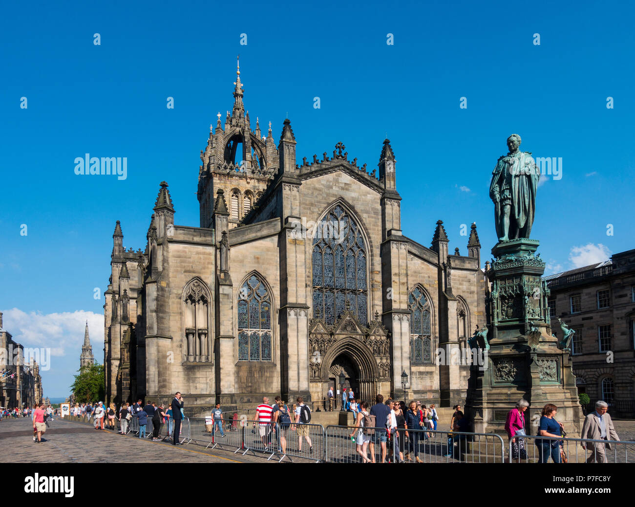 Edinburgh scotland churches hi-res stock photography and images - Alamy
