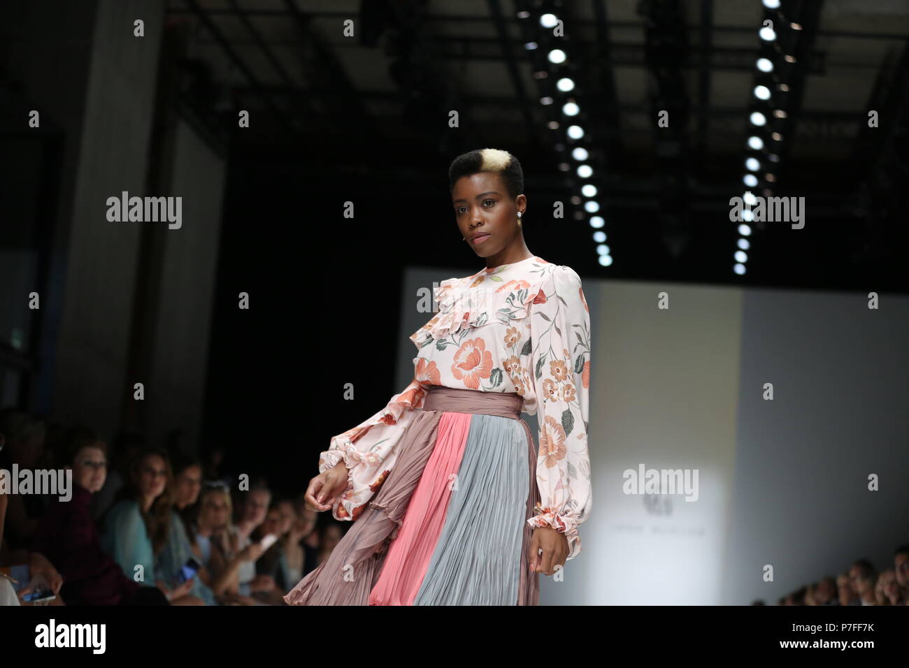 Berlin, Germany. 05th July, 2018. The photo shows models on the catwalk ...