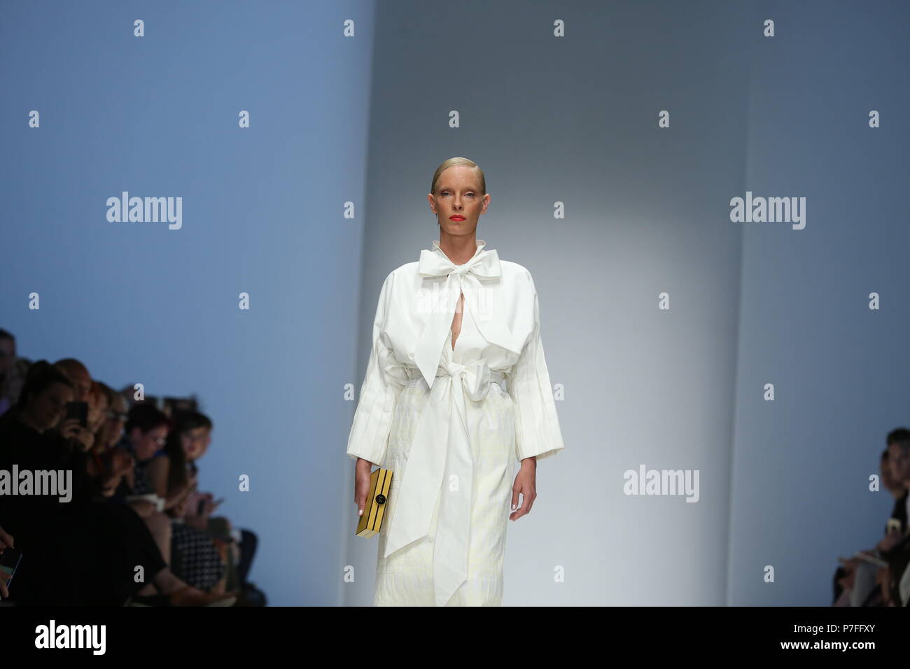 Berlin, Germany. 05th July, 2018. The photo shows models on the catwalk ...
