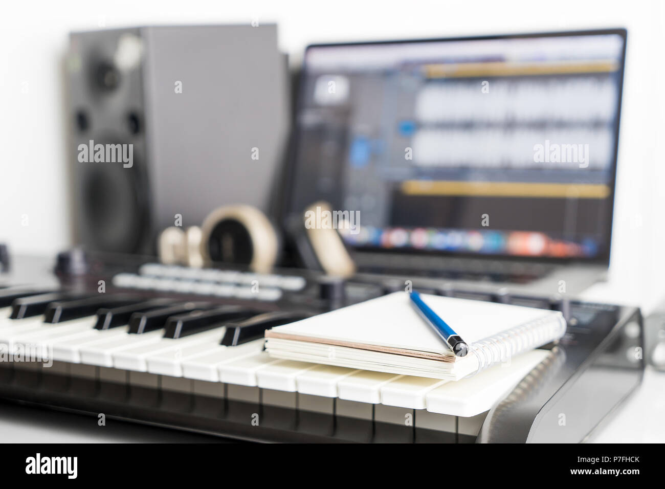 Song notebook hi-res stock photography and images - Alamy