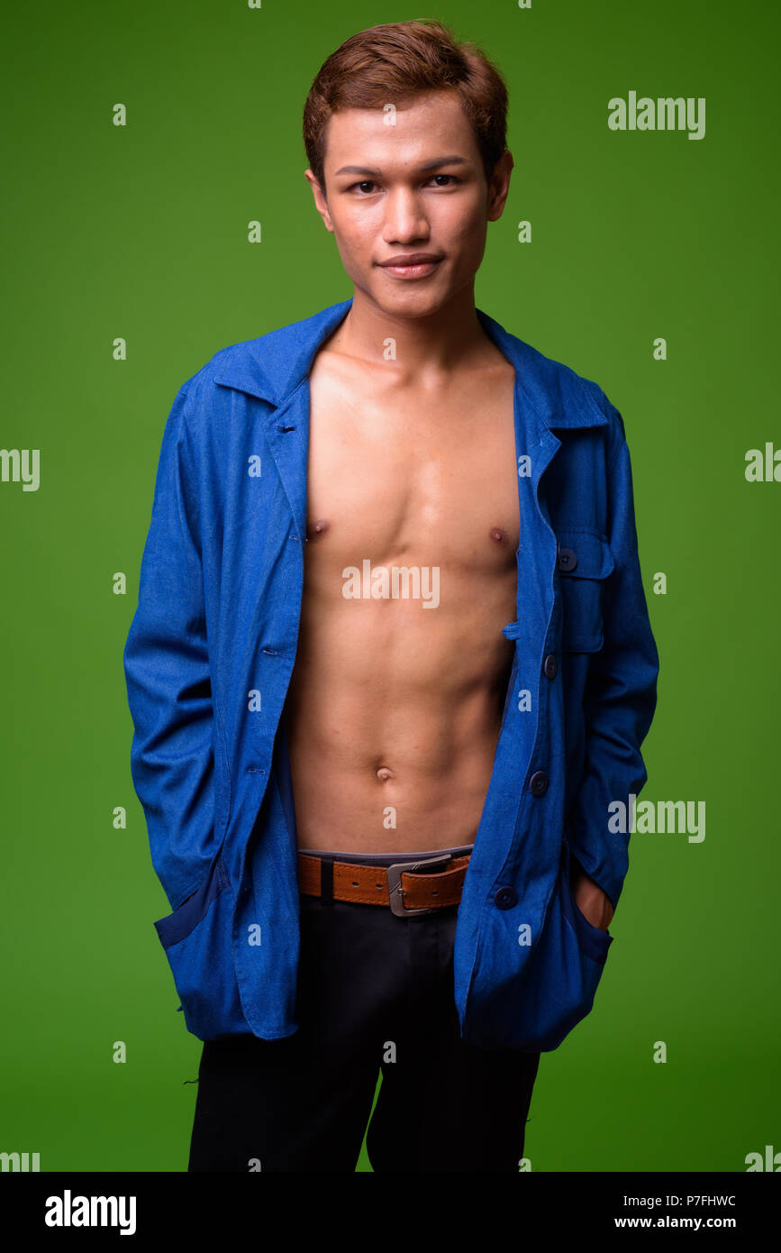 Fully unbuttoned shirt hi-res stock photography and images - Alamy