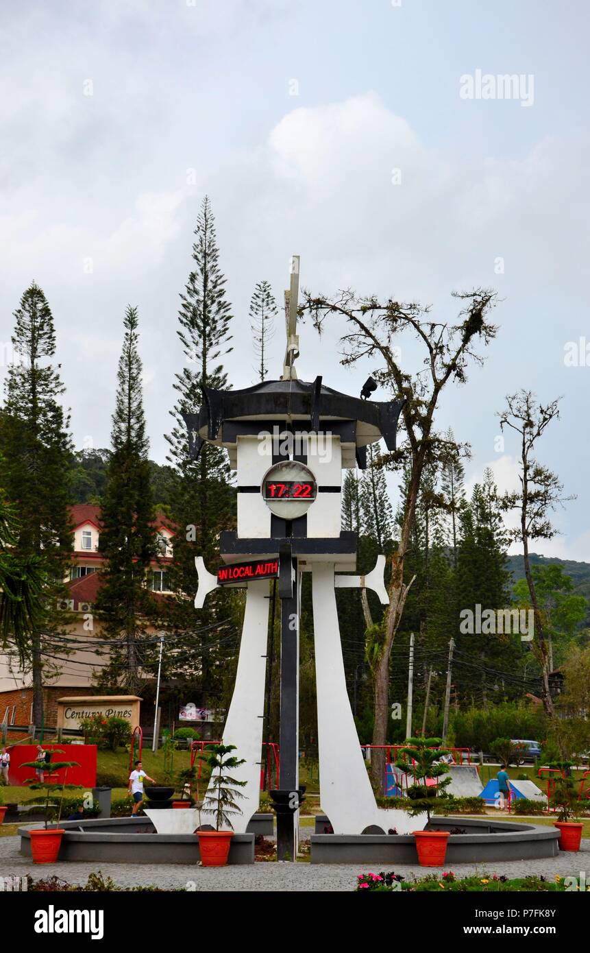 Tanah Rata Clock Tower with time and temperature readings in Central ...