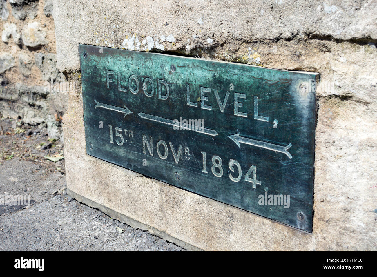 Flood level sign by River Thames, Abingdon-on-Thames, Oxfordshire ...