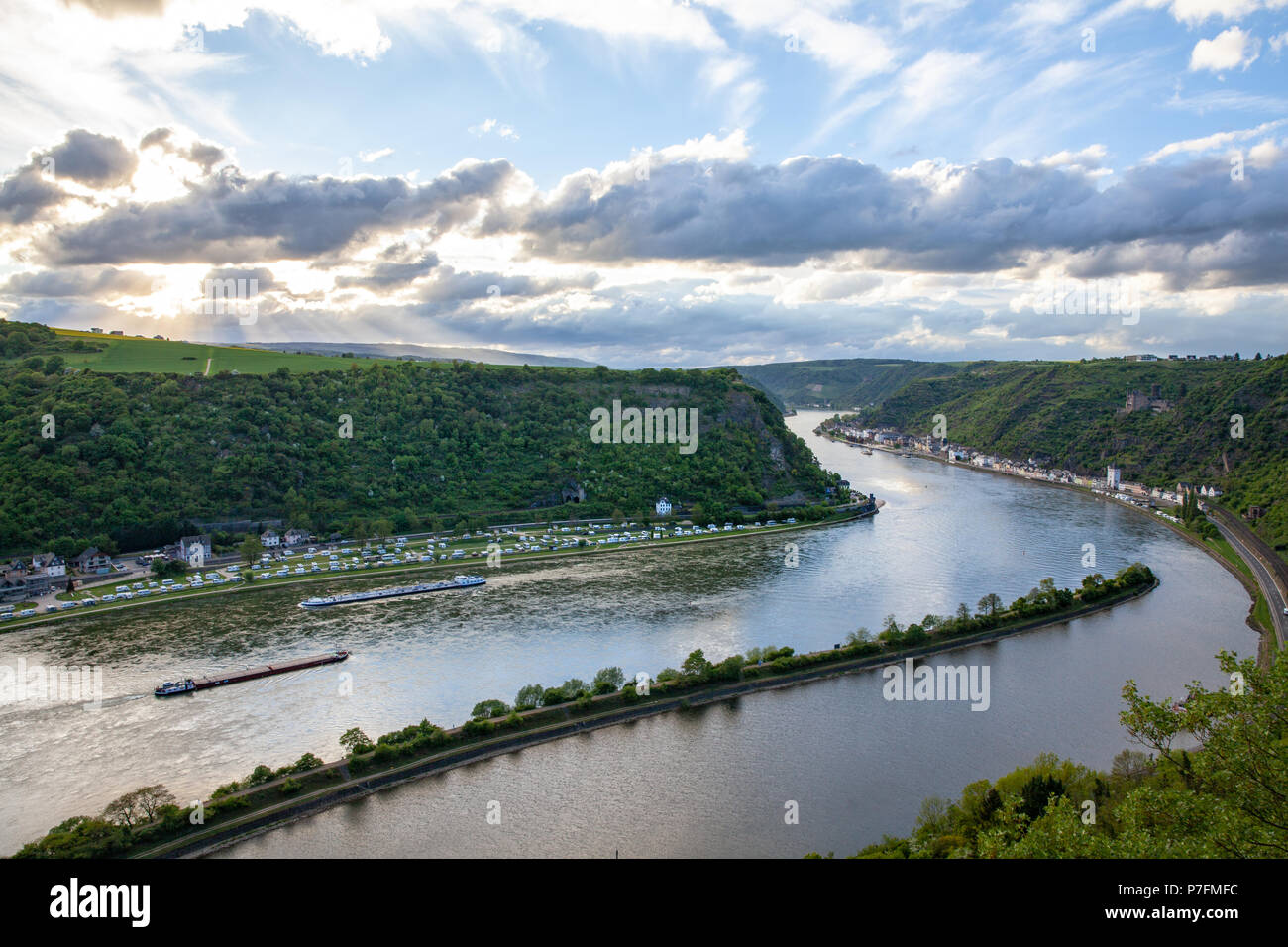 Rhine valley Landscape and Sankt Goarshausen view from the Loreley rock ...