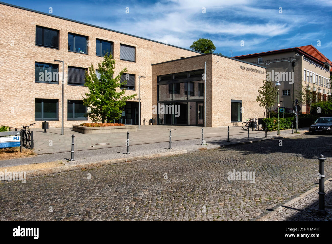 Free university berlin campus hi-res stock photography and images - Alamy