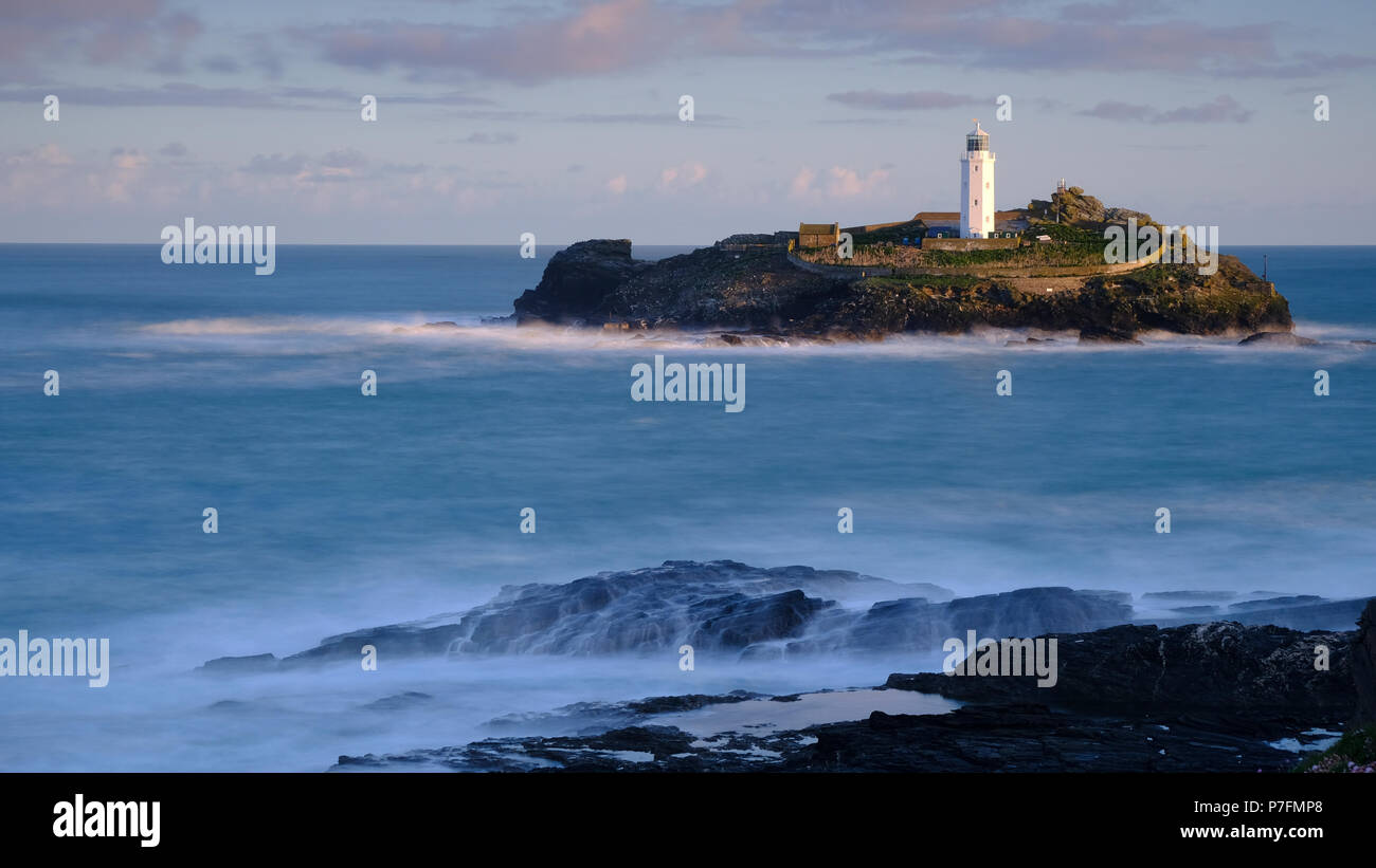 Godrevy Lighthouse, Godrevy Lighthouse on Godrevy Island, St Ives Bay ...