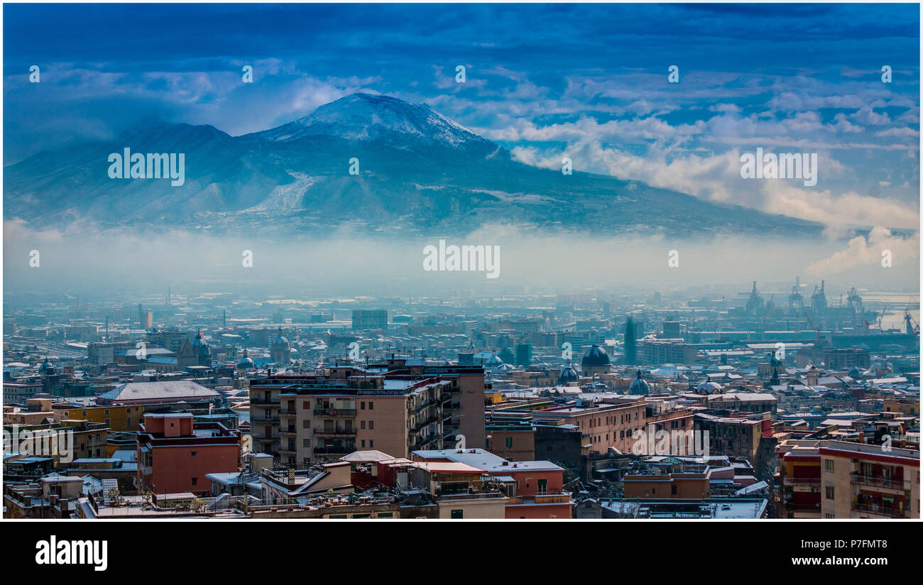 Naples snow hi-res stock photography and images - Alamy