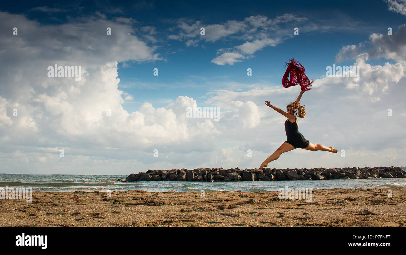 Dancing for tips hi-res stock photography and images - Alamy