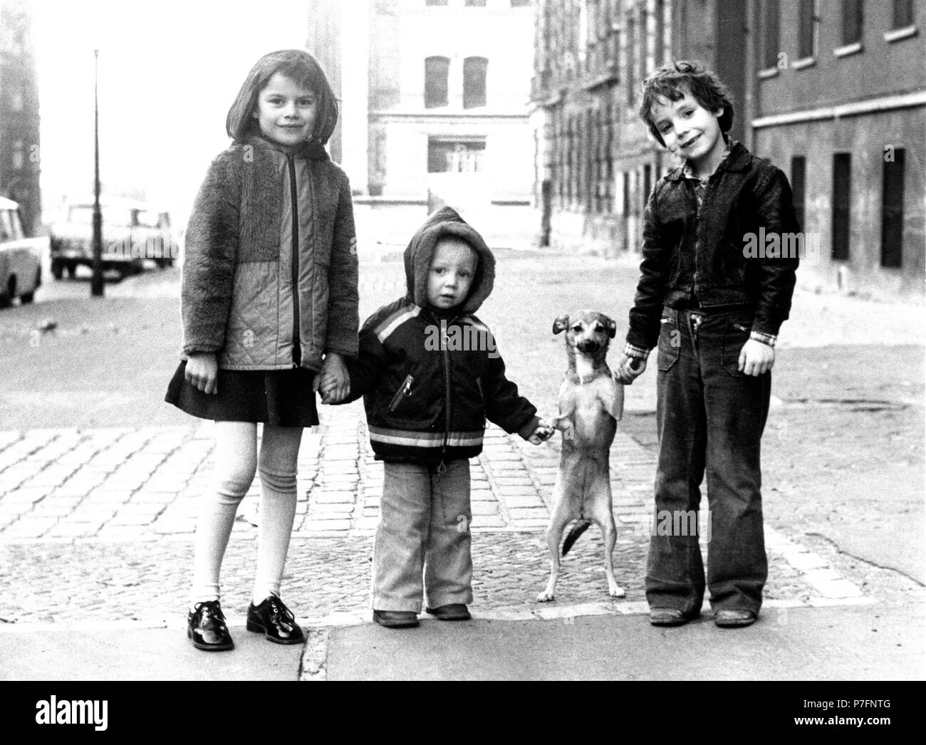 1980s children hi-res stock photography and images - Alamy