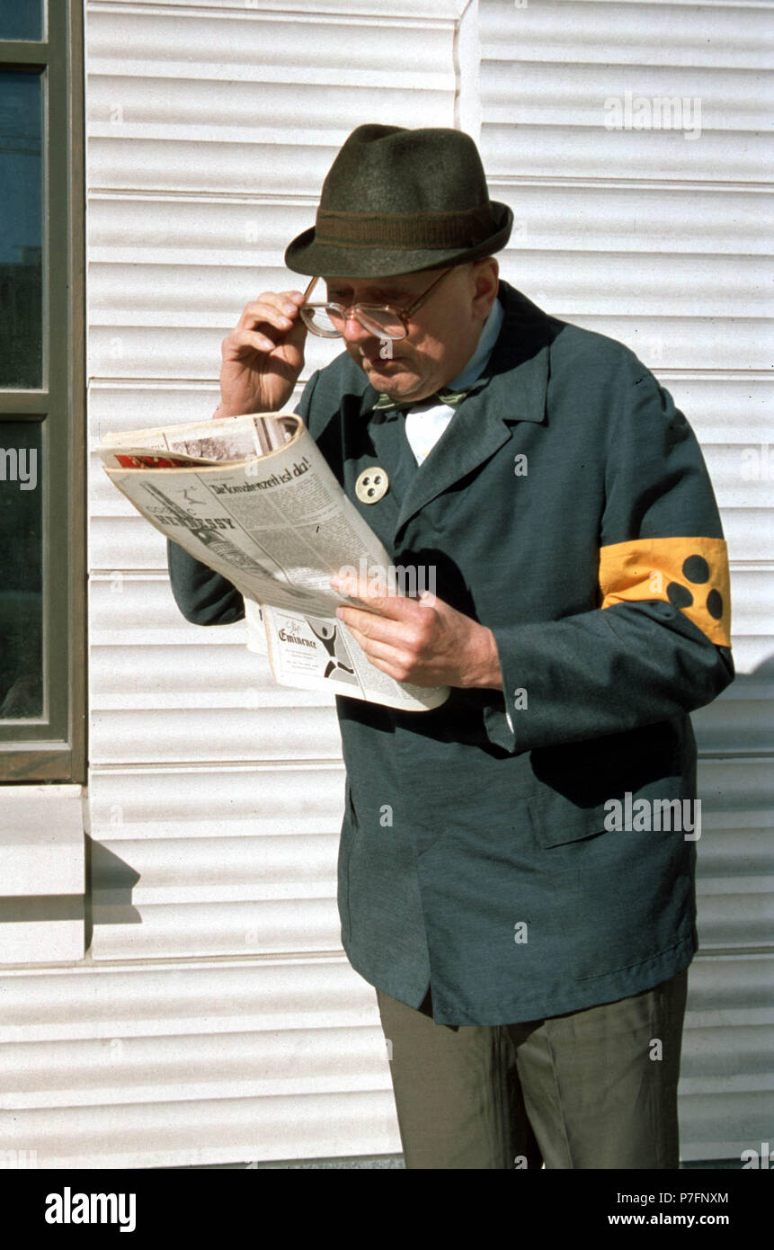 Berlin newspaper hi-res stock photography and images - Alamy