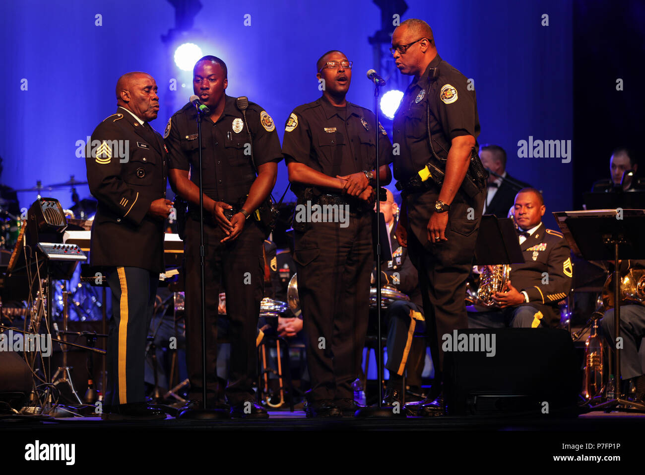 Blue Notes 5 police officers sing 'Buffalo Soldier' at Bob Jones High ...