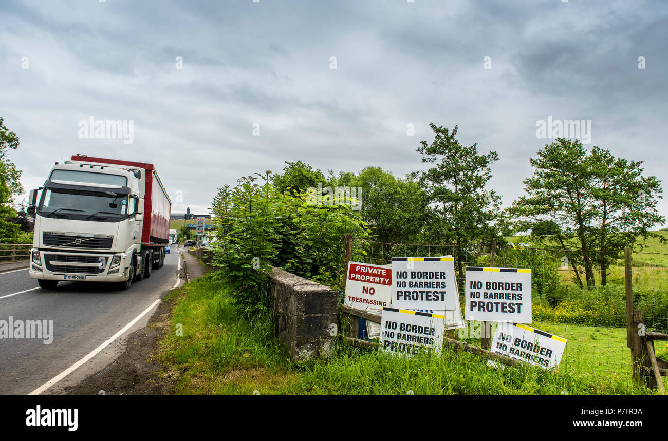 Northern ireland border hi-res stock photography and images - Alamy