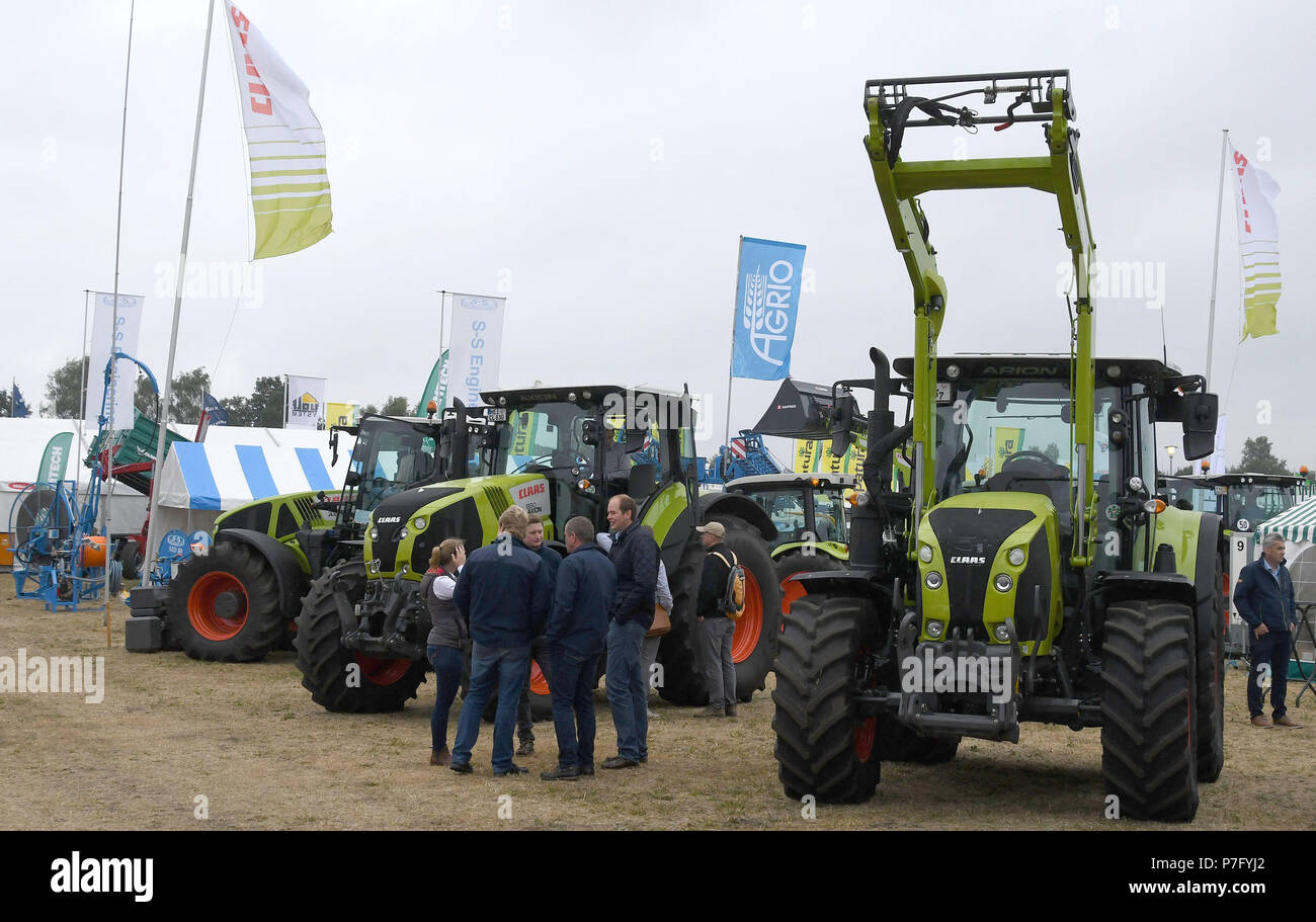 Claas tractors hi-res stock photography and images - Alamy