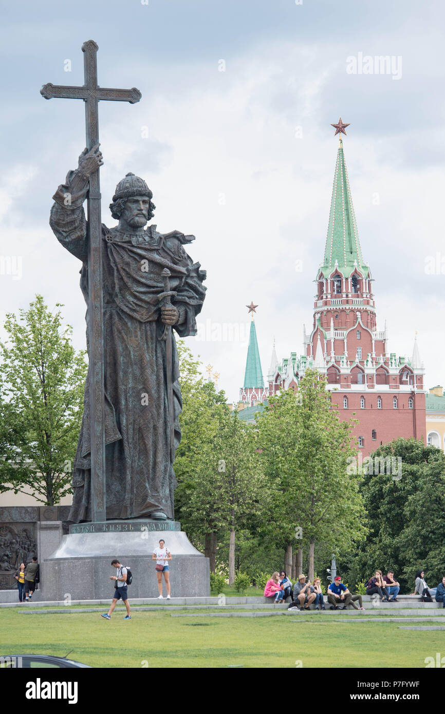 Moscow, Russland. 05th July, 2018. Statue of Vladimir I ...