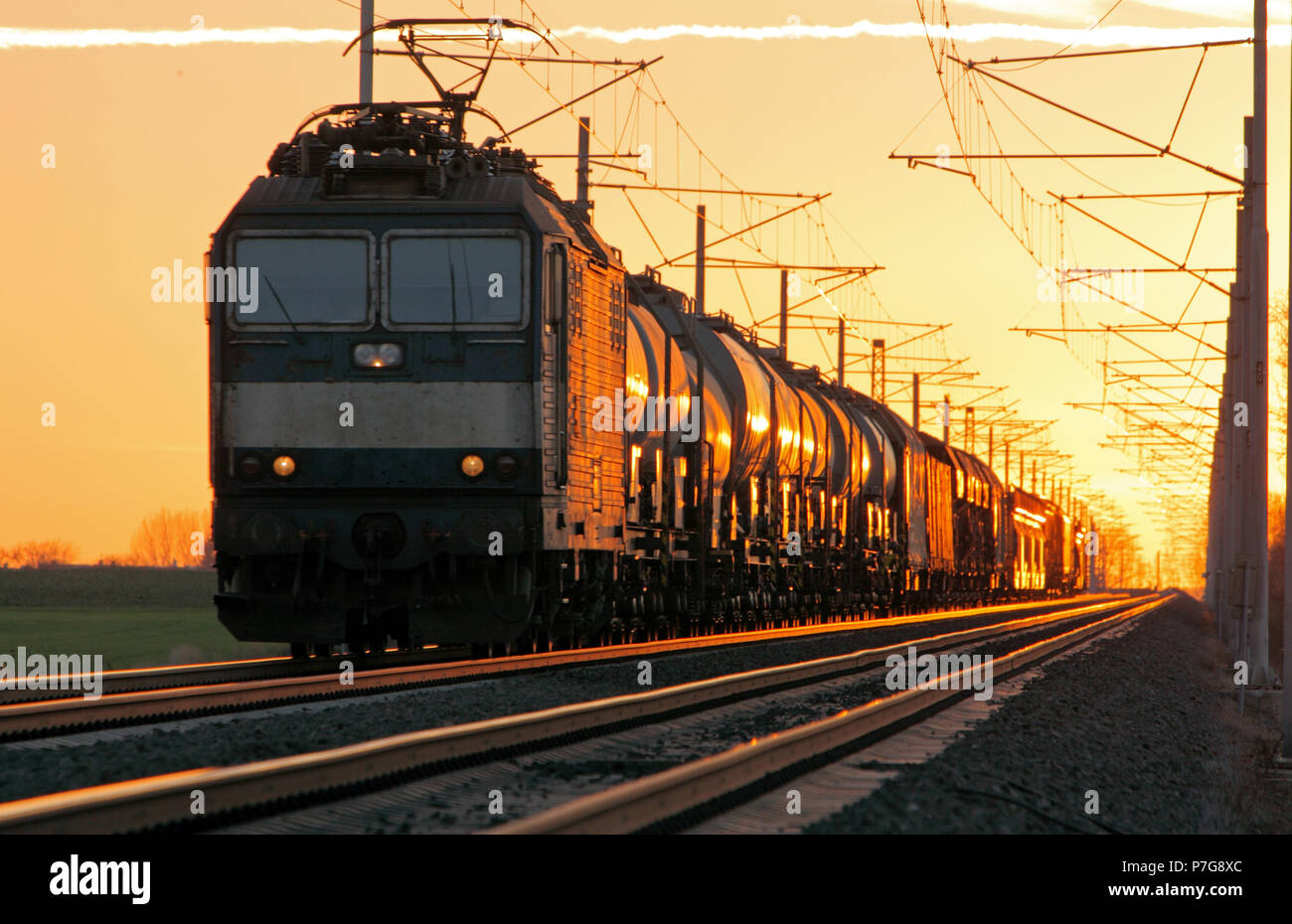 Cargo freight train station railroad tracks hi-res stock photography ...