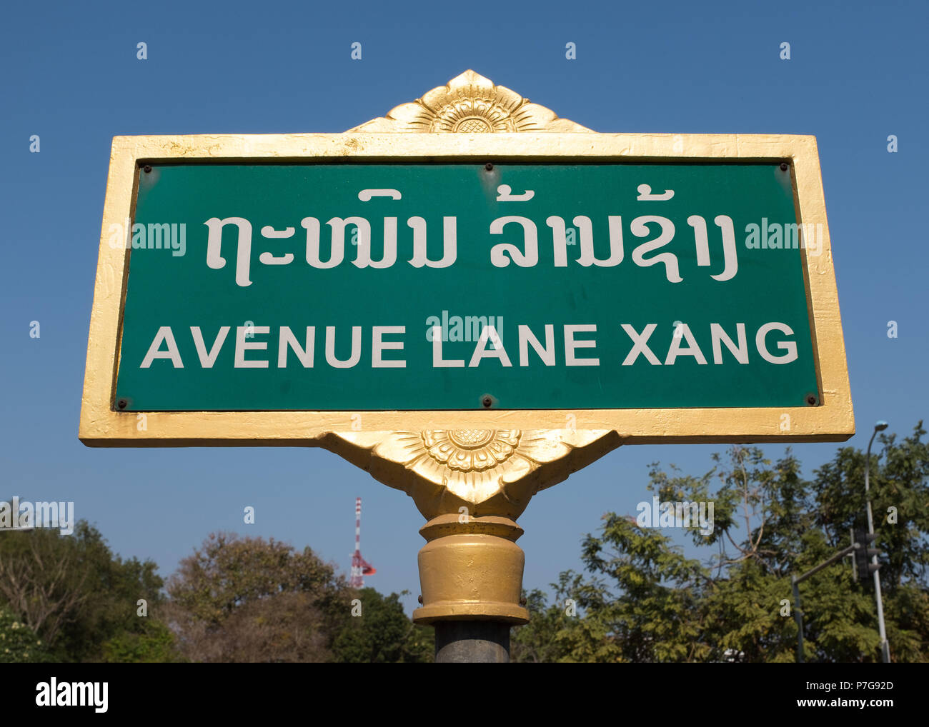 Old street sign showing direction hi-res stock photography and images ...